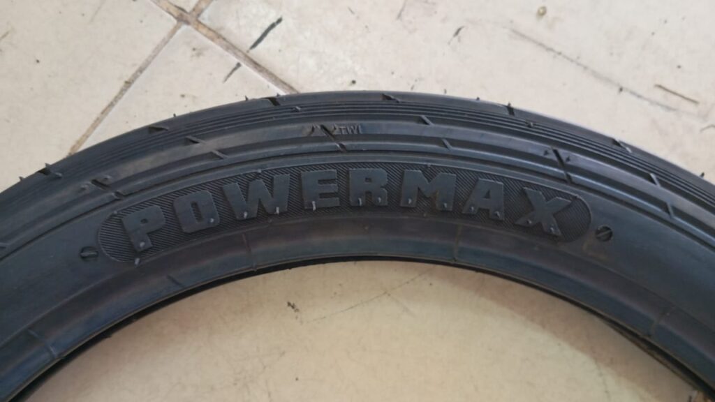 POWERMAX Tyre Front 2.75-17 LINE